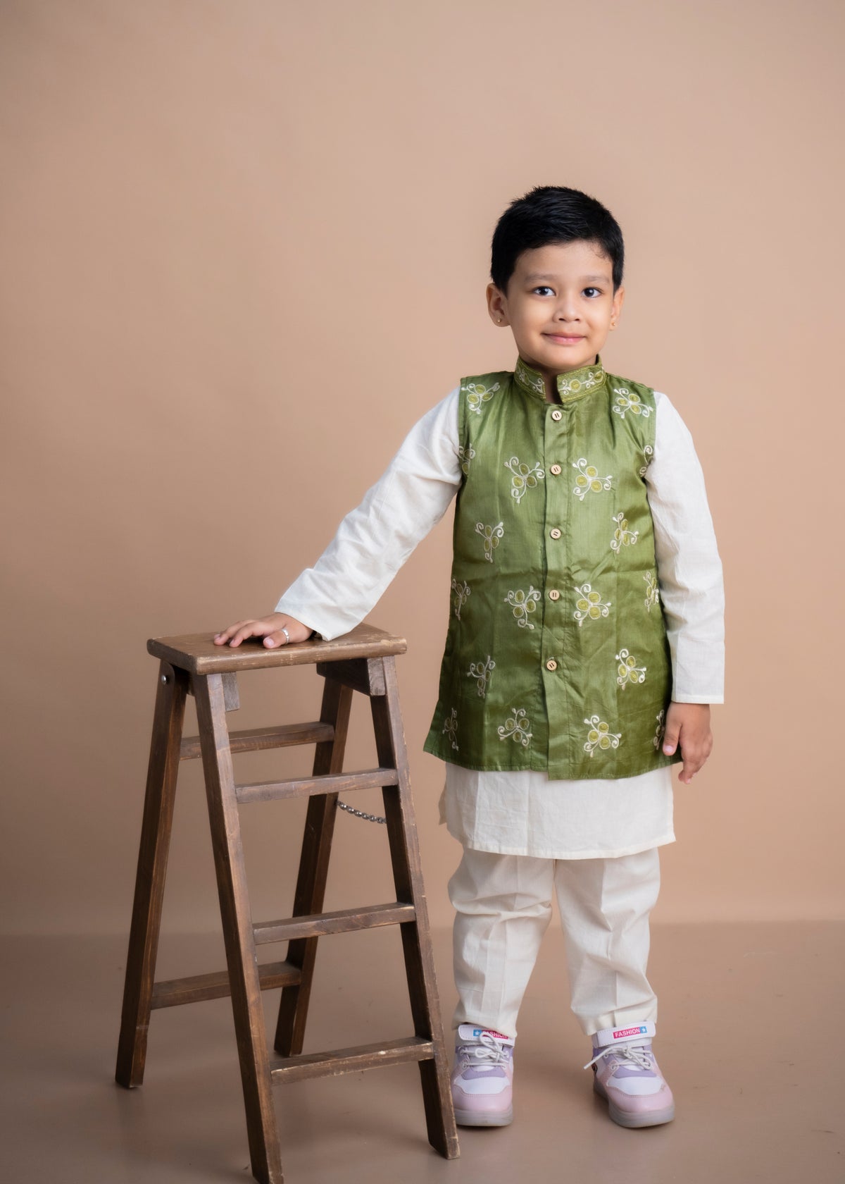 Dhruv Bandi Set: Green Cotton Floral Embroidered Bandi Set for Boys ...